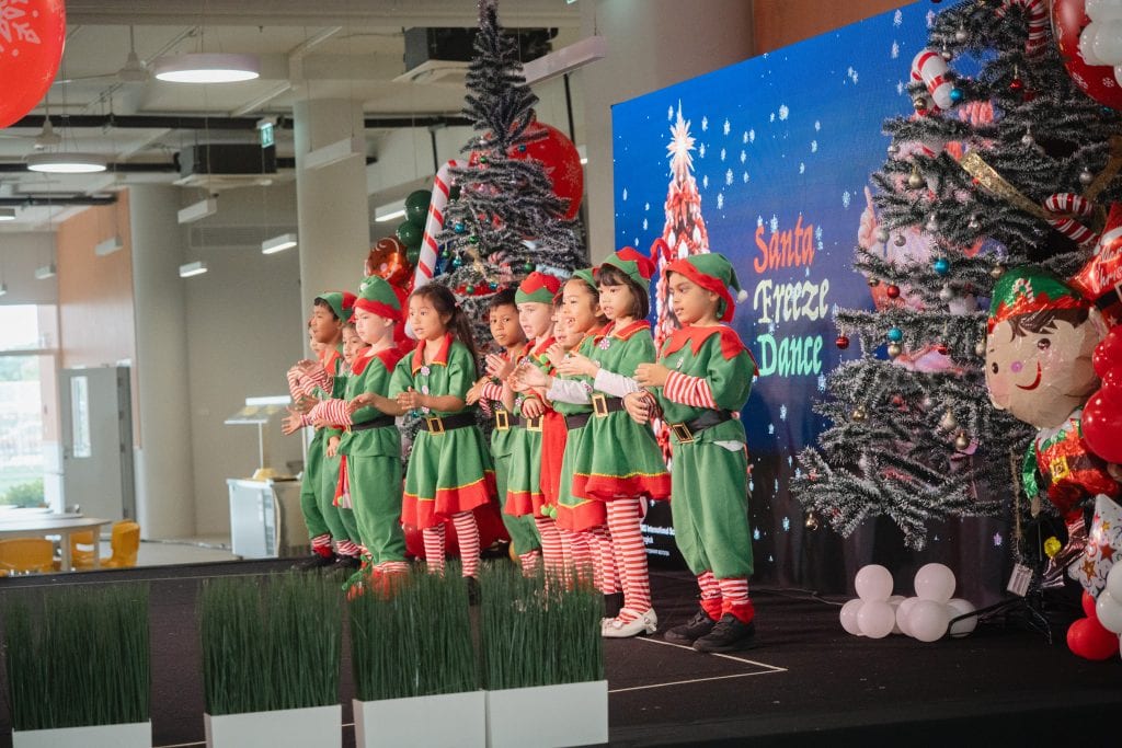 Christmas Celebratory Performances 2025: A Warm Celebration of Joy and ...